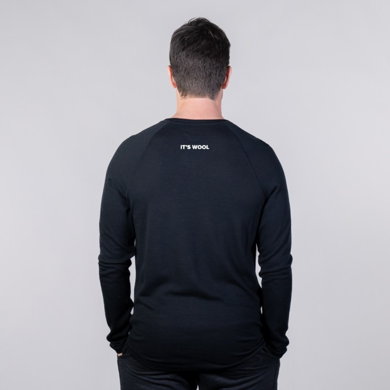 Same Look, Different Layers: IT’S WOOL Zone Raglan vs. Universal Long ...